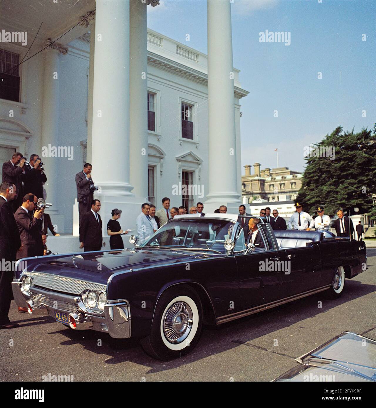 Kennedy limousine hi-res stock photography and images - Alamy