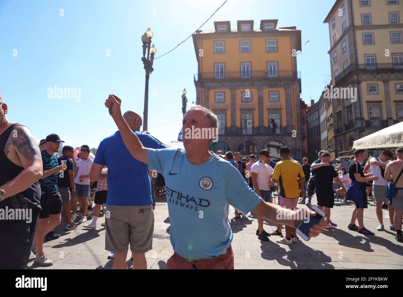 Chelsea champions league final portugal hi-res stock photography and ...