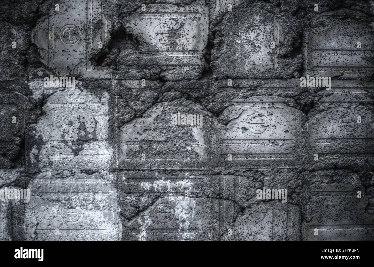 Old concrete wall broken tiles hi-res stock photography and images - Alamy