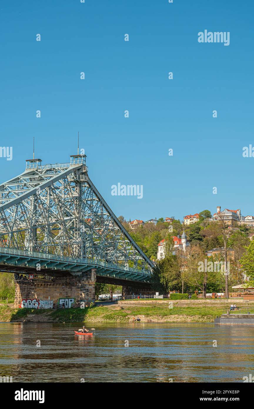 Blaues wunder hi-res stock photography and images - Alamy