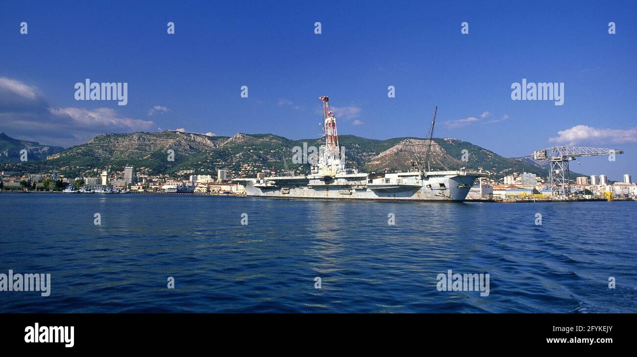 Foch aircraft carrier at the quayside in Toulon Stock Photo - Alamy