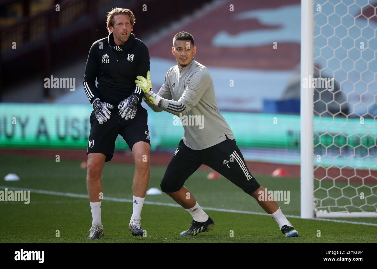 Fulham goalkeeper alphonse areola hi-res stock photography and images ...