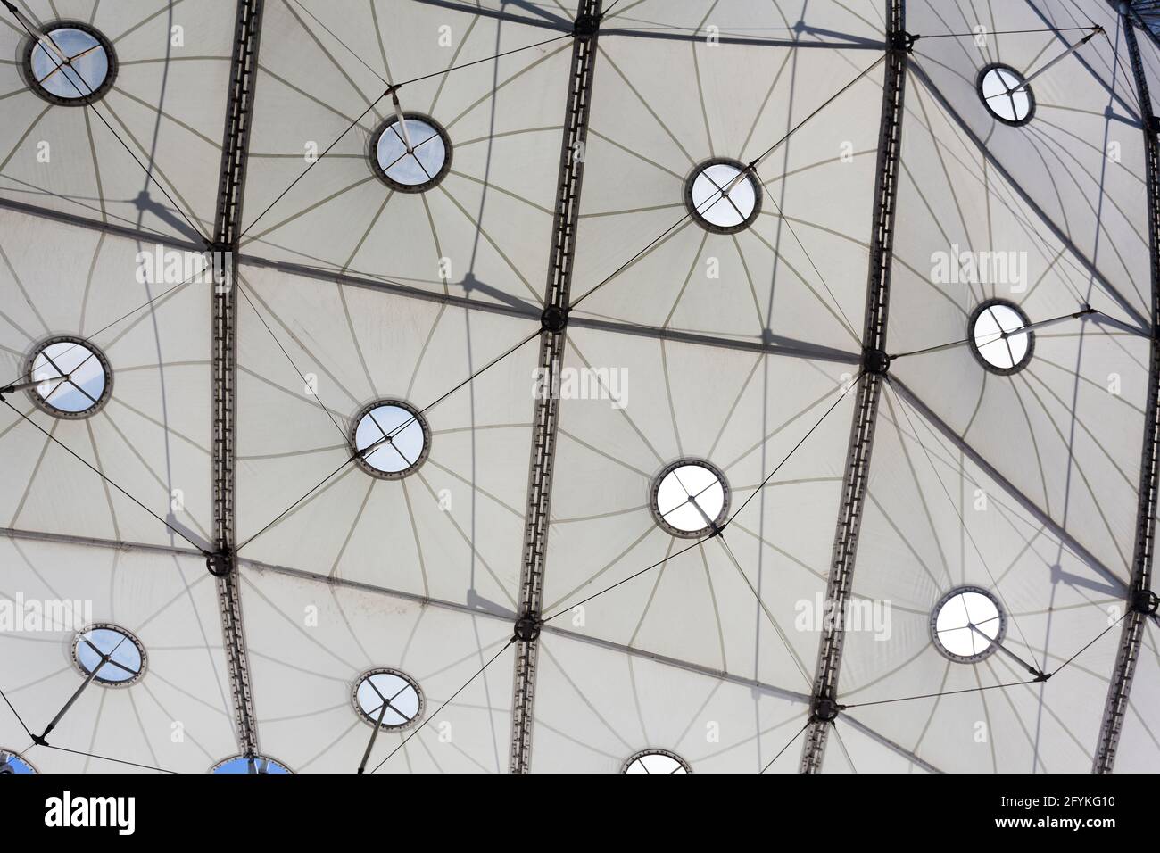 Detail of the Cube of La Defense, Paris, France Stock Photo - Alamy