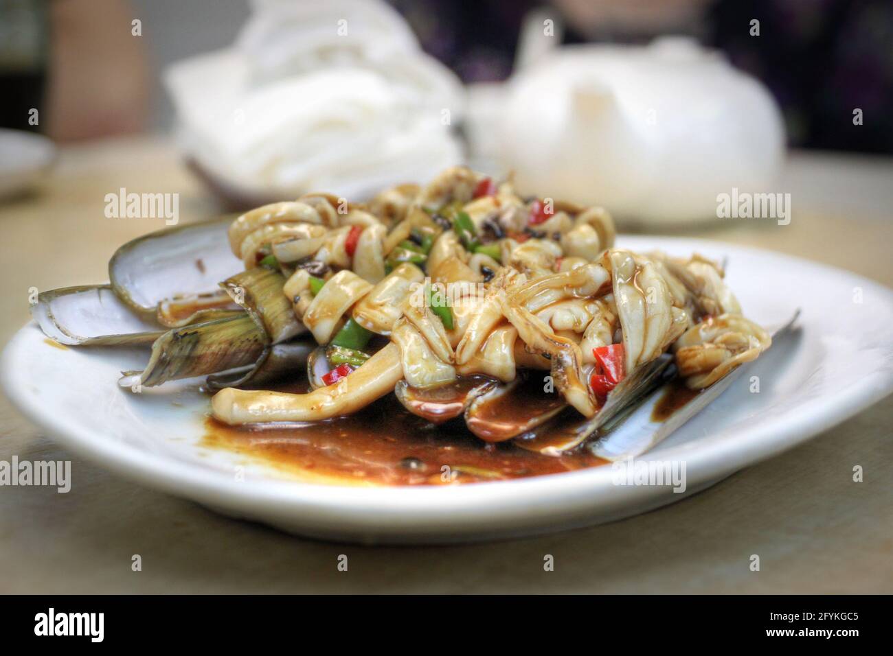 Razor clams hi-res stock photography and images - Alamy
