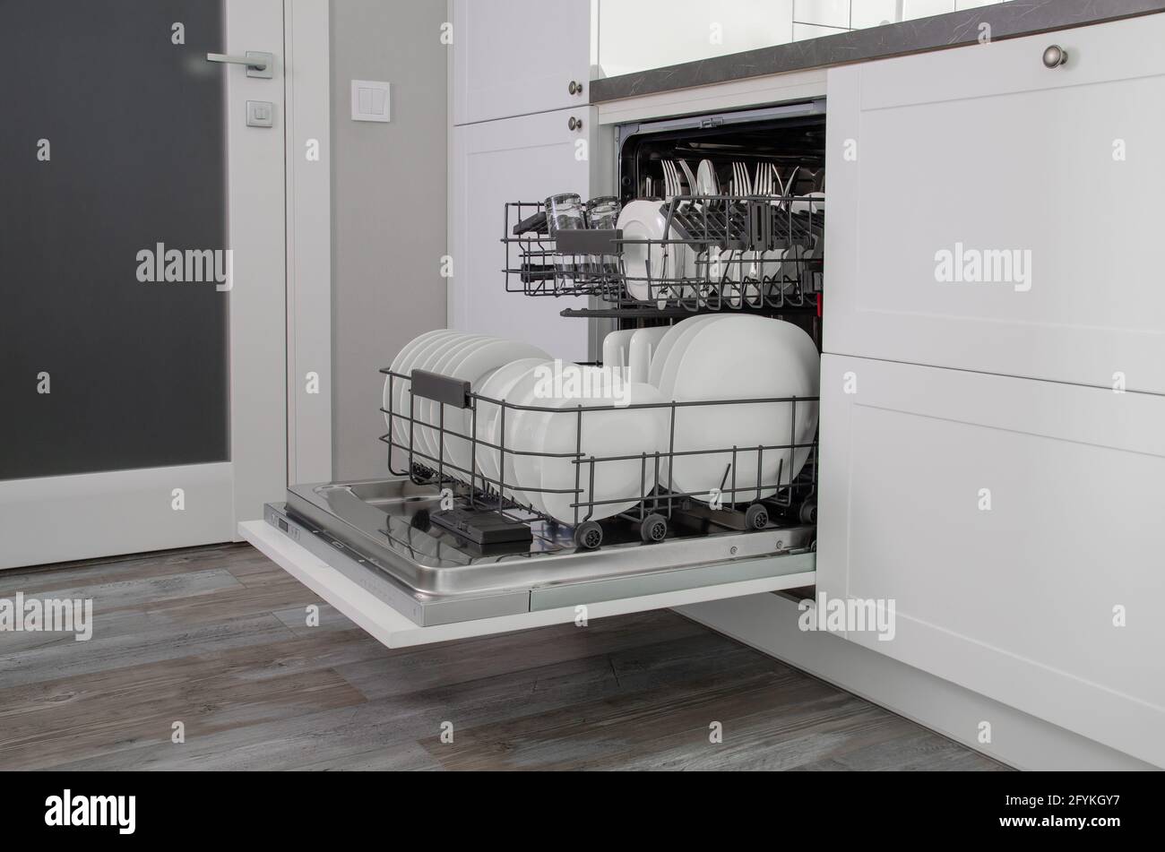 Modern dishwashing machine hi-res stock photography and images - Alamy