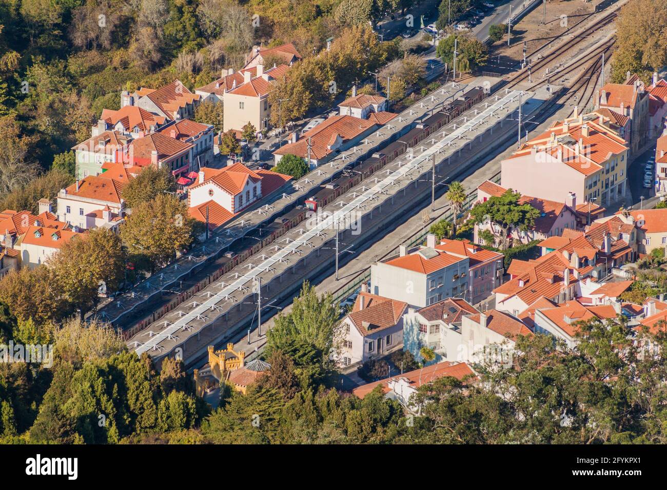 Train station sintra hi-res stock photography and images - Alamy