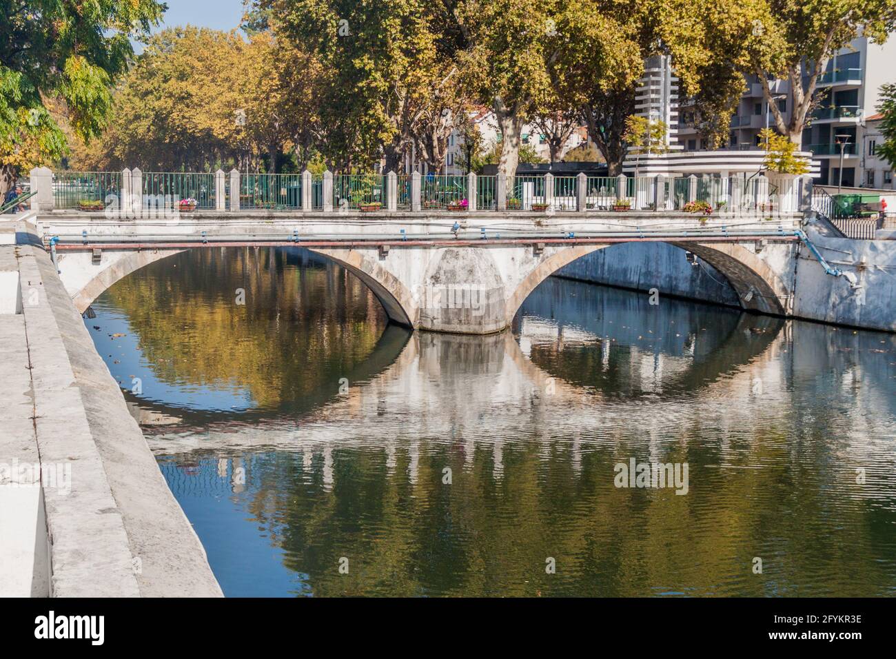 Leiria and portugal and lis river hi-res stock photography and images ...