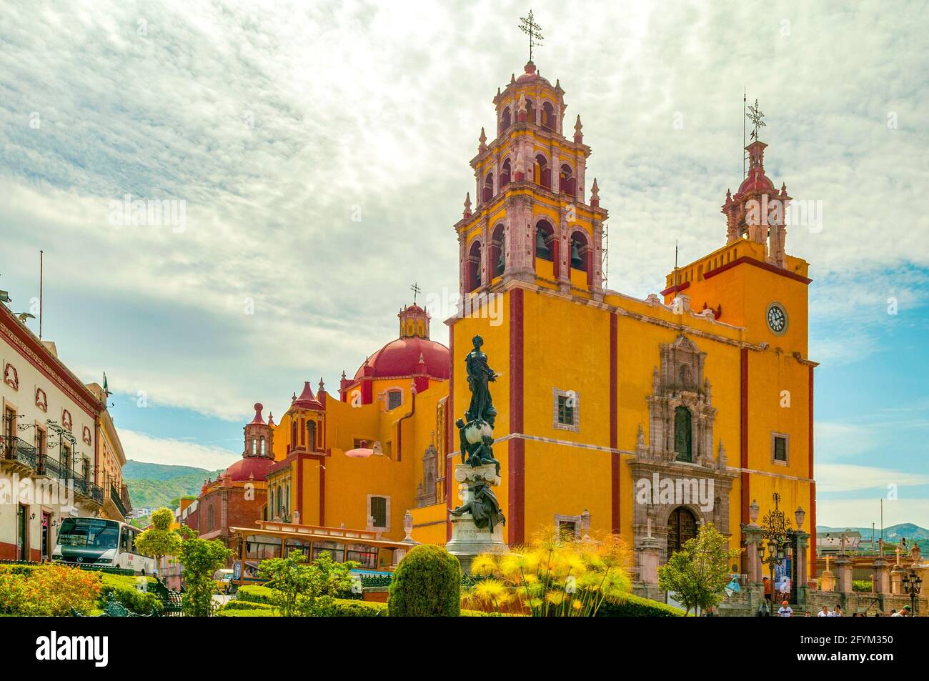 Basilica of Our Lady of Guanajuato, Mexico Stock Photo - Alamy