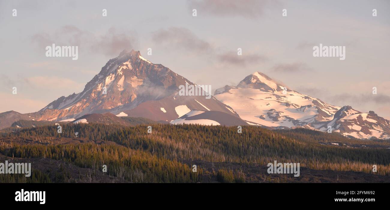 Sisters at sunset Stock Photo - Alamy