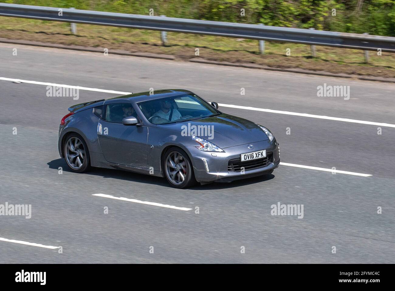 370z gt v6 hi-res stock photography and images - Alamy