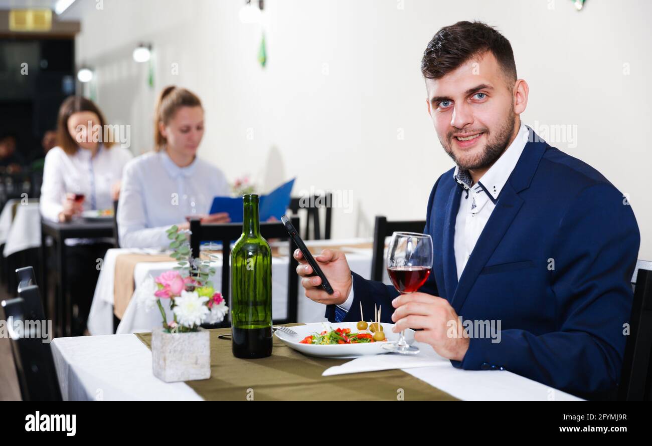 Modern fine gentleman hi-res stock photography and images - Alamy