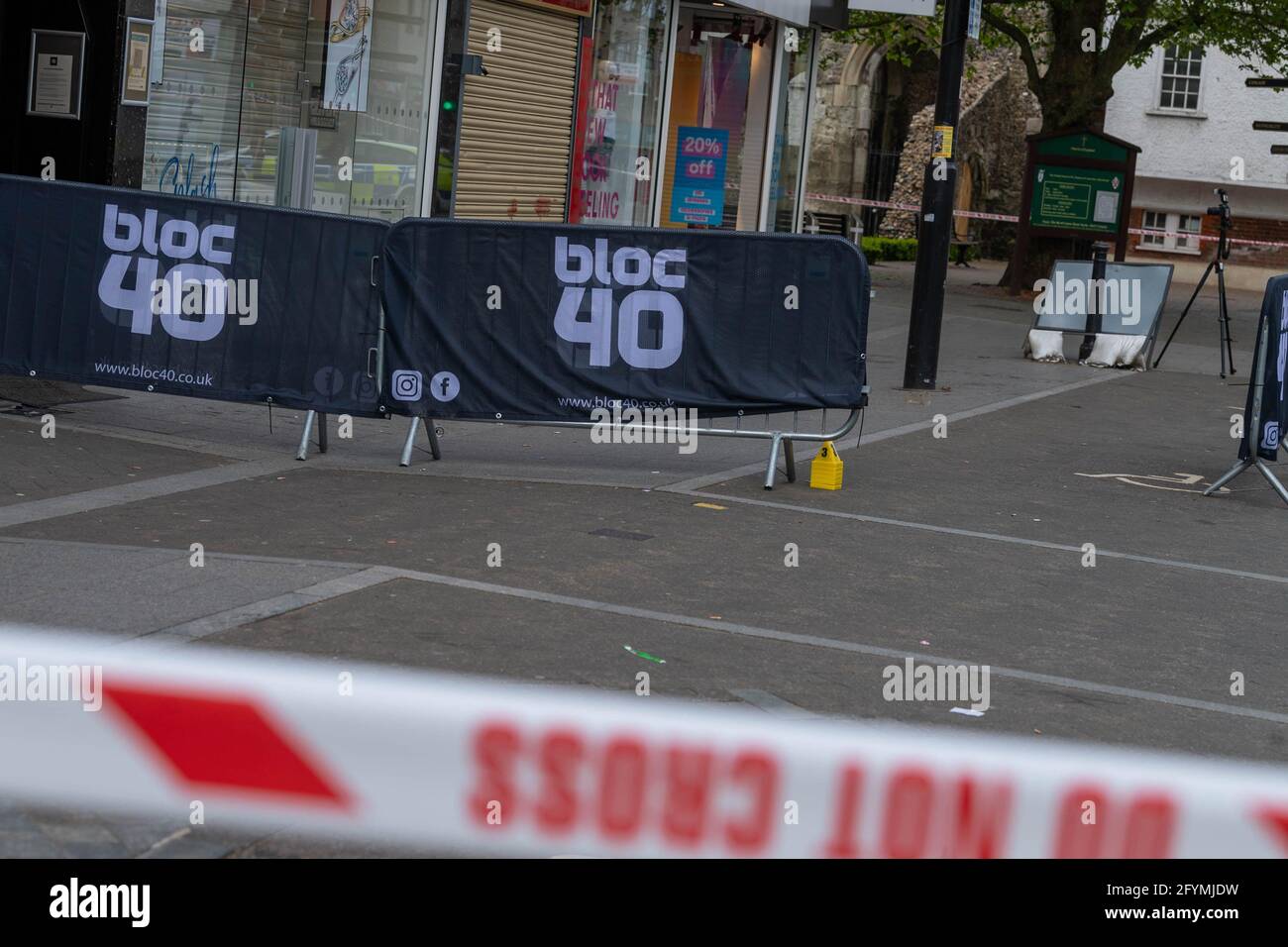 Brentwood Essex 29th May 2021 Major police incident at Bloc 40 ...