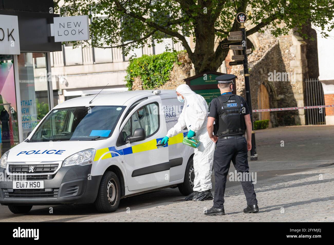 Police officer crime scene hi-res stock photography and images - Alamy