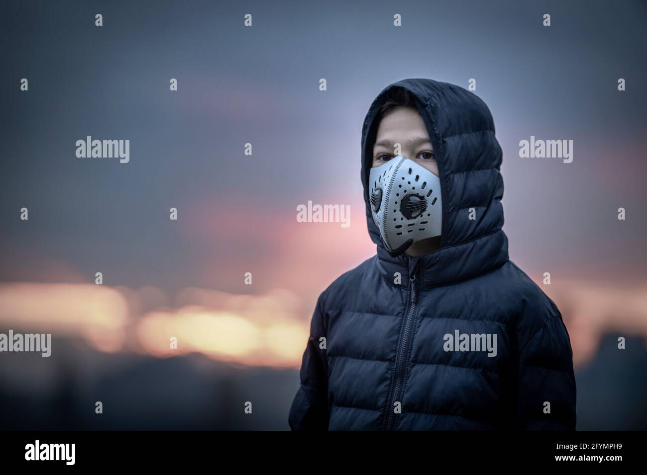 People breathing pollution hi-res stock photography and images - Alamy