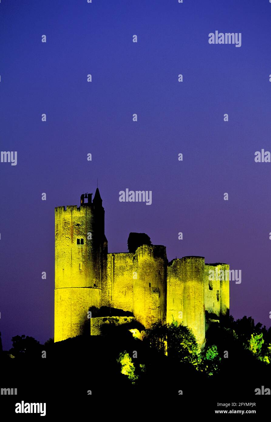 Medieval bastide hi-res stock photography and images - Alamy