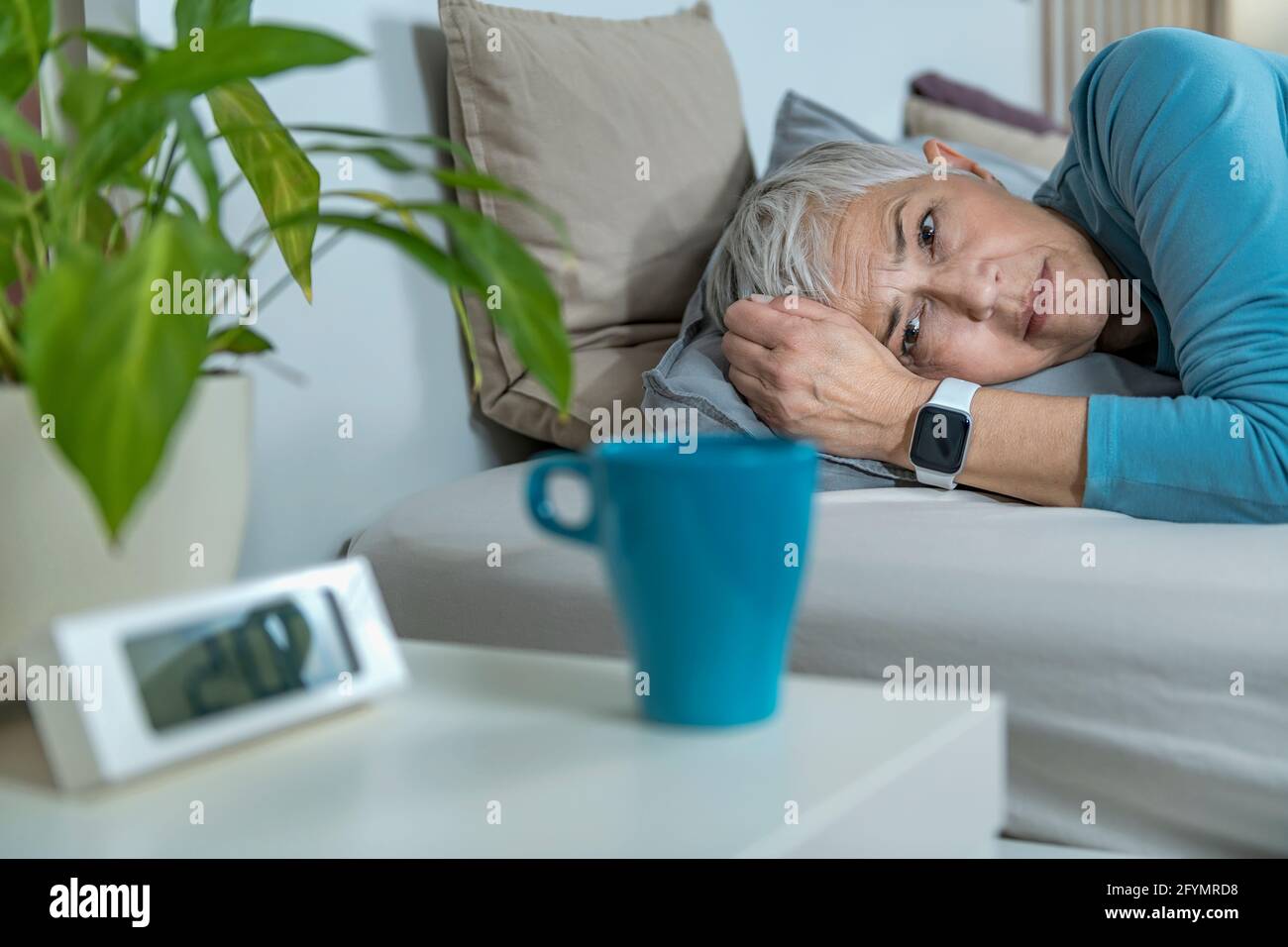 Digital clock bed hi-res stock photography and images - Alamy