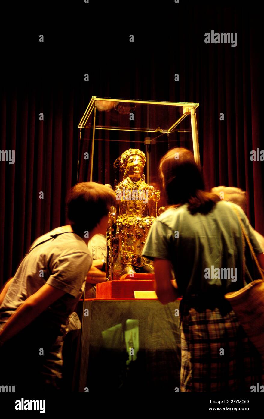 FRANCE. AVEYRON (12) CONQUES VILLAGE. SAINTE FOY ABBATIALE TREASURE ...