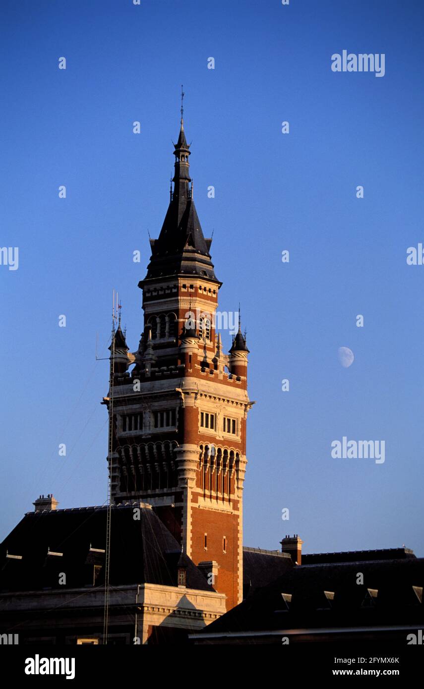 FRANCE. NORD (59) DUNKERQUE. CITY HALL BEFFROI LISTED IN 2005 (LIKE 23 ...
