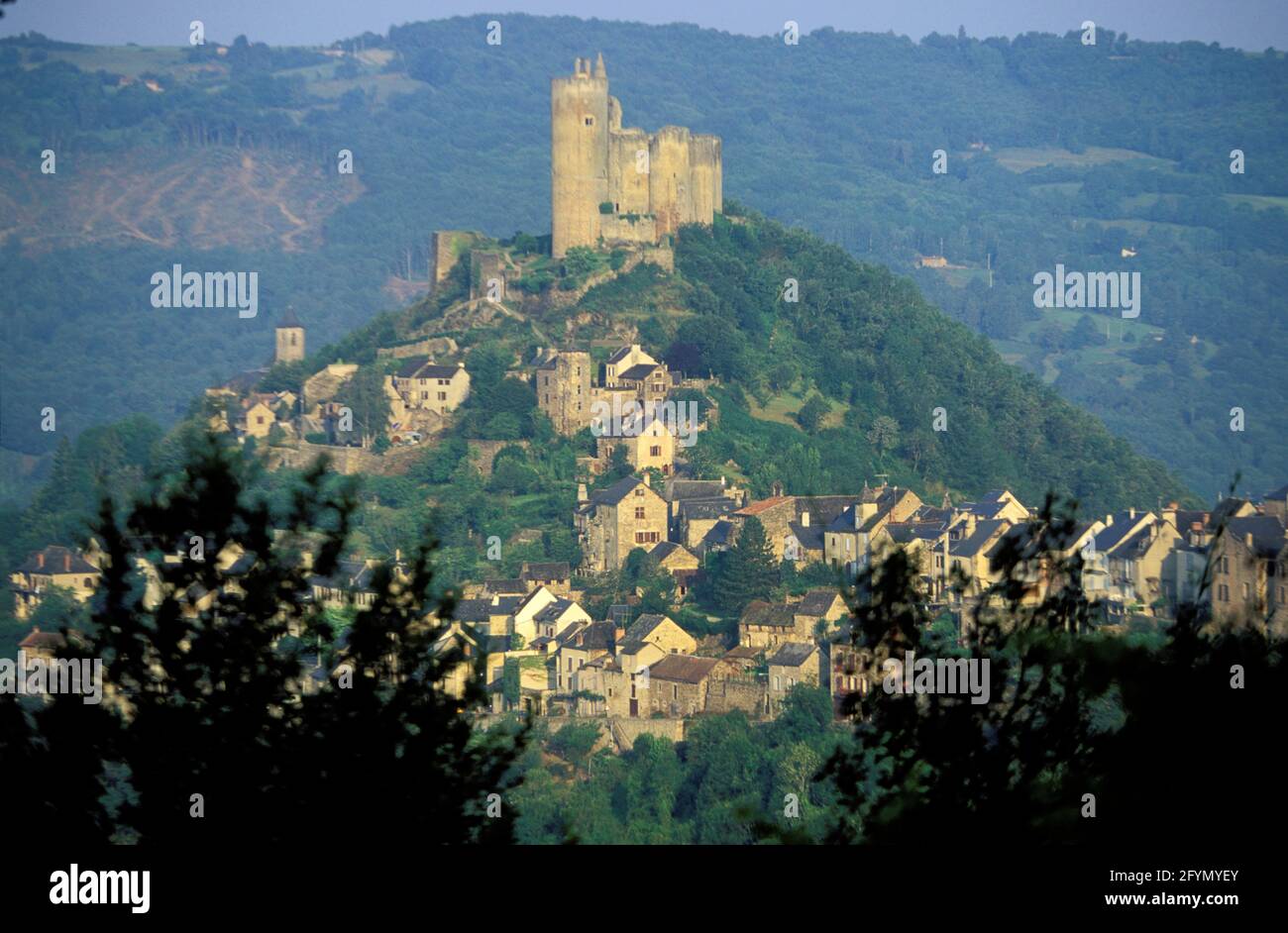 FRANCE. AVEYRON (12) NAJAC MEDIEVAL VILLAGE. THE CASTLE (XIIITH CENTURY ...