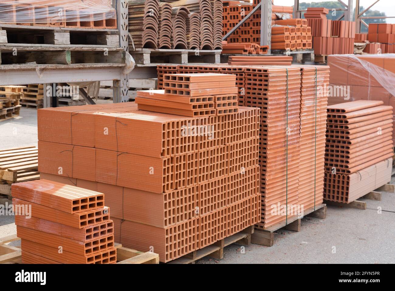 Red_bricks hi-res stock photography and images - Alamy
