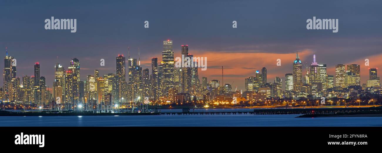 Night Lights Of Melbourne Stock Photo - Alamy
