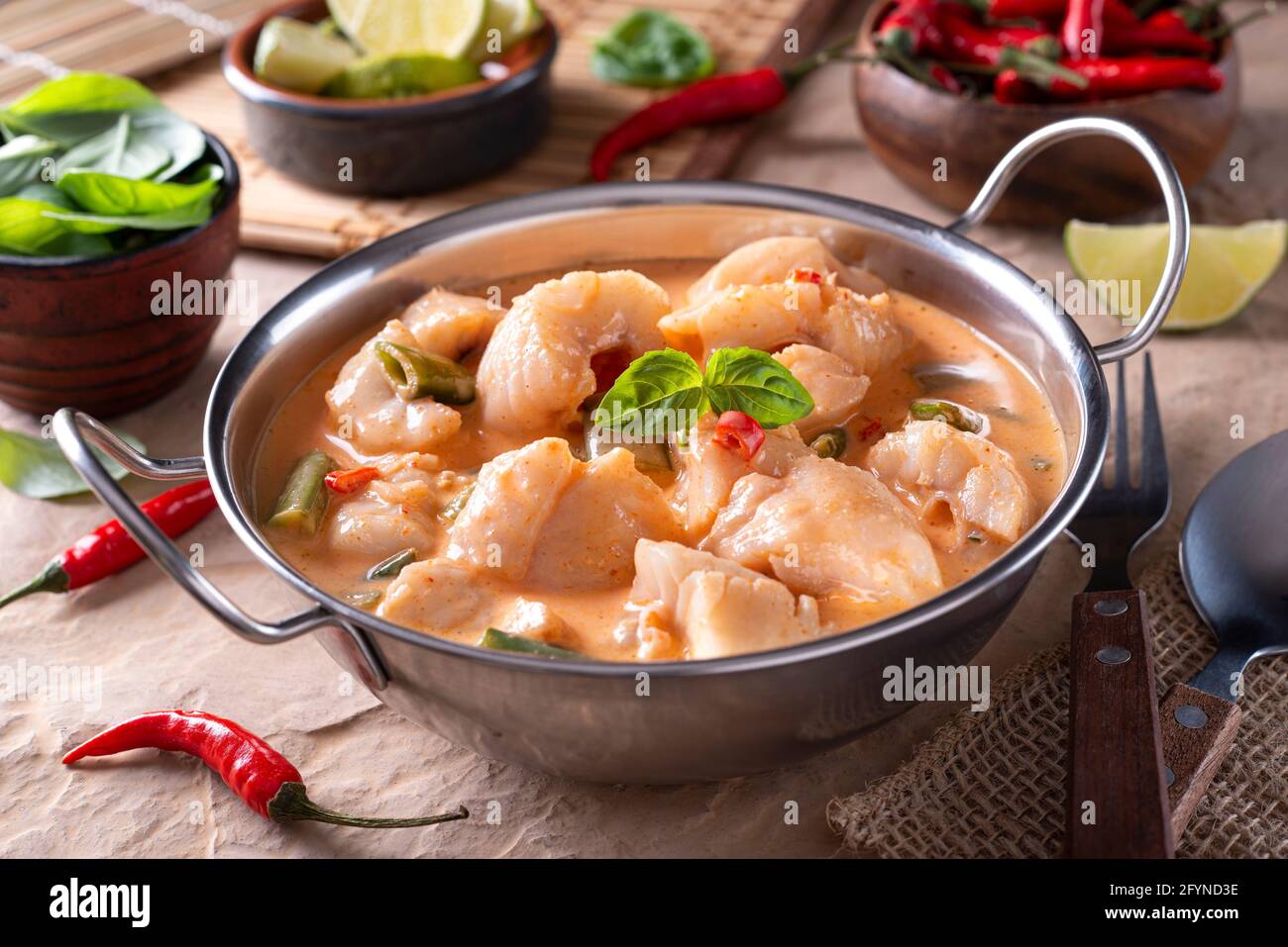 Thai red curry fish hi-res stock photography and images - Alamy