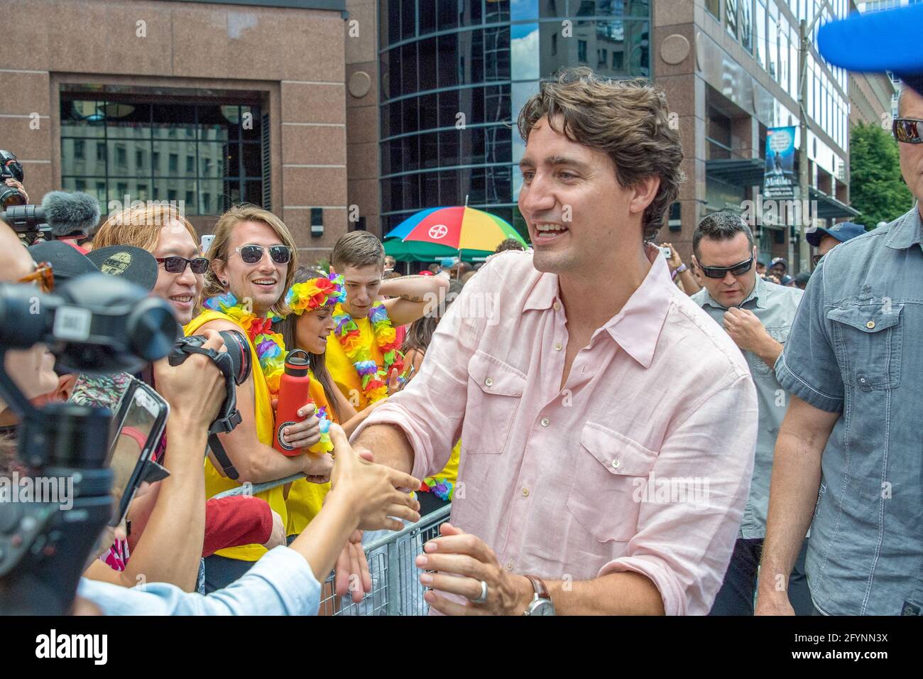 Justin trudeau pride parade hi-res stock photography and images - Alamy