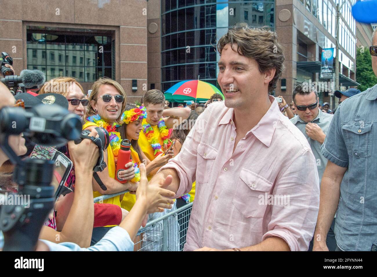 Justin trudeau pride parade hi-res stock photography and images - Alamy