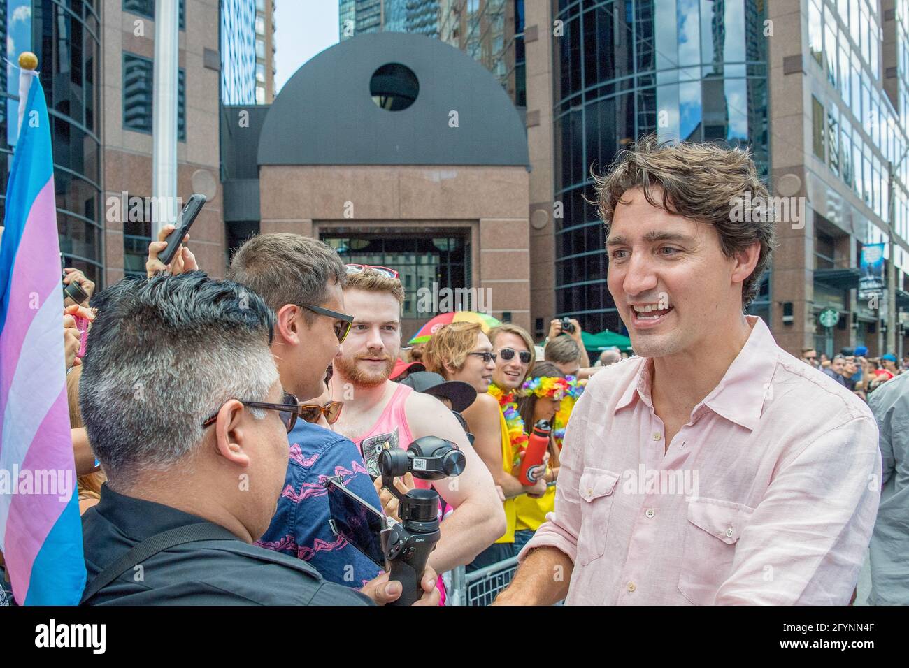 Canada justin trudeau pride parade hi-res stock photography and images ...