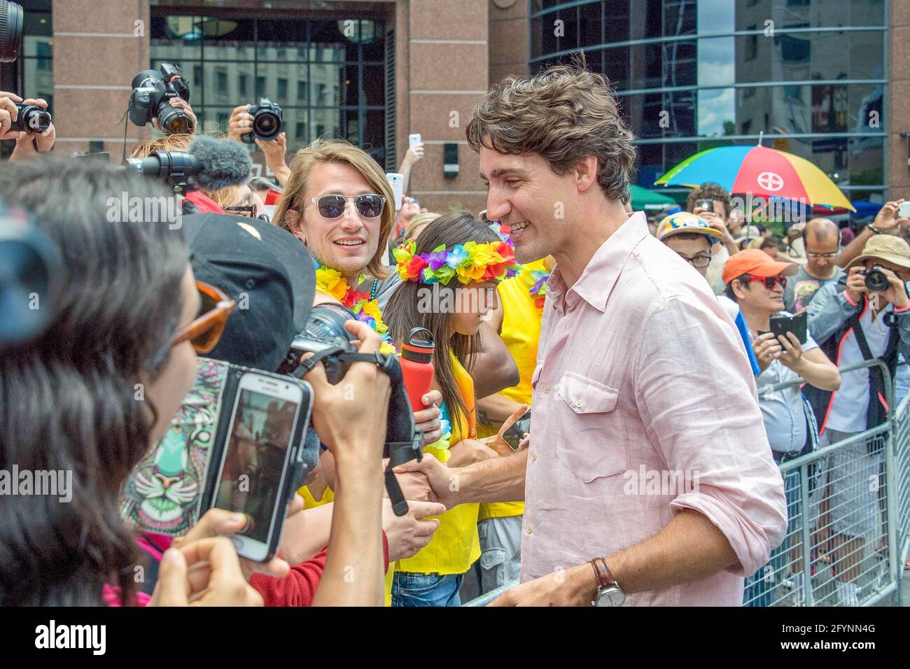 Canada justin trudeau pride parade hi-res stock photography and images ...