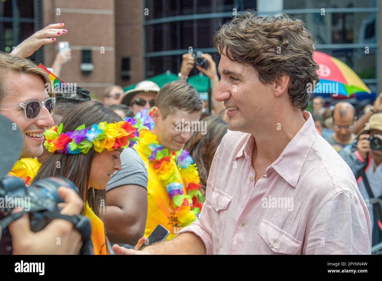 Canada justin trudeau pride parade hi-res stock photography and images ...