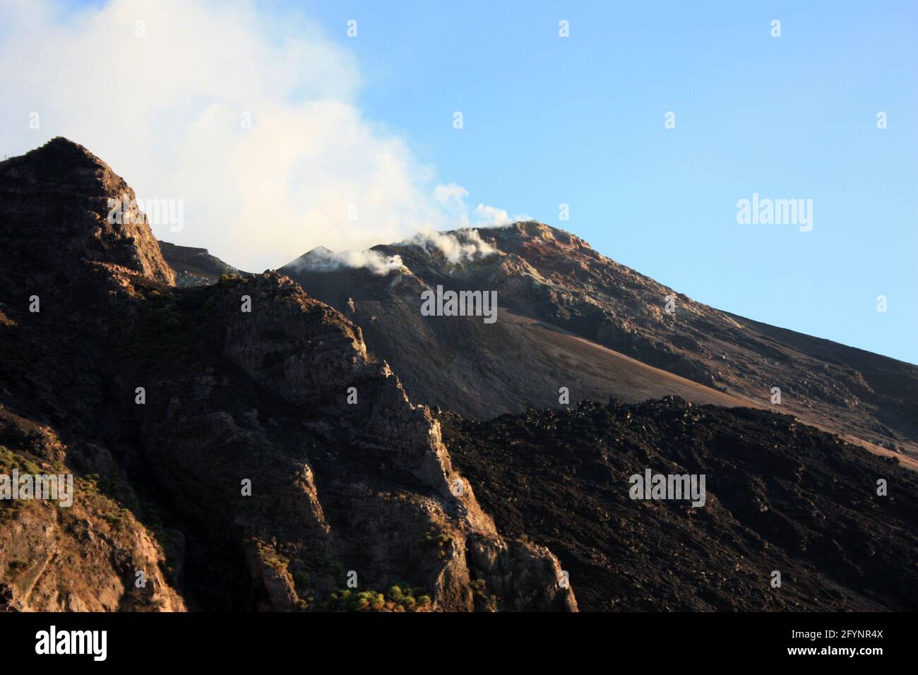 The summit of Stromboli volcano, Italy Stock Photo - Alamy