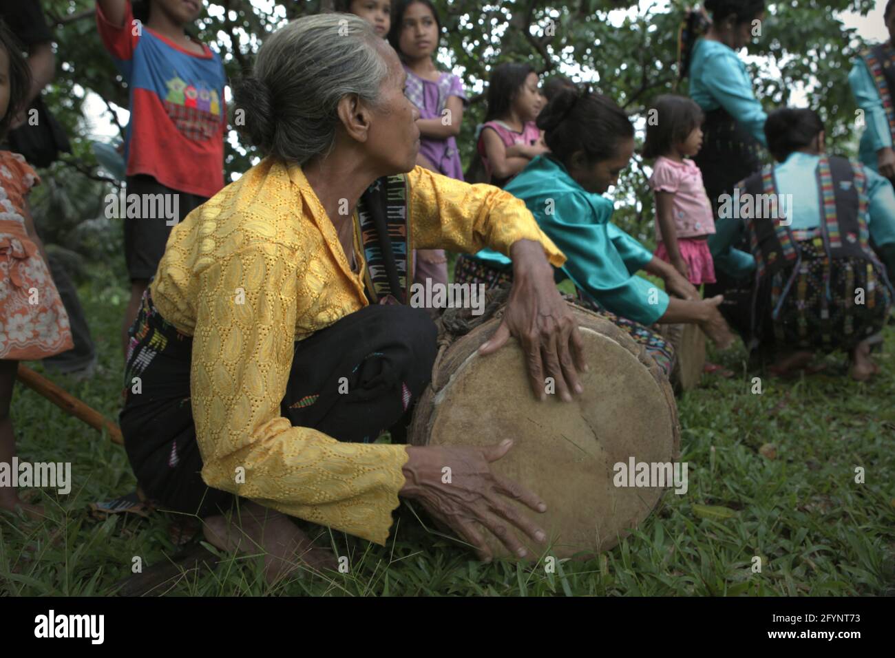 Fight instrument hi-res stock photography and images - Alamy