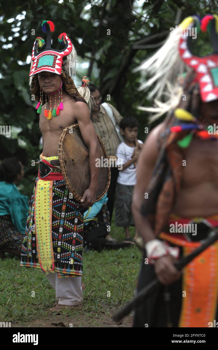 Traditional whip fight hi-res stock photography and images - Alamy