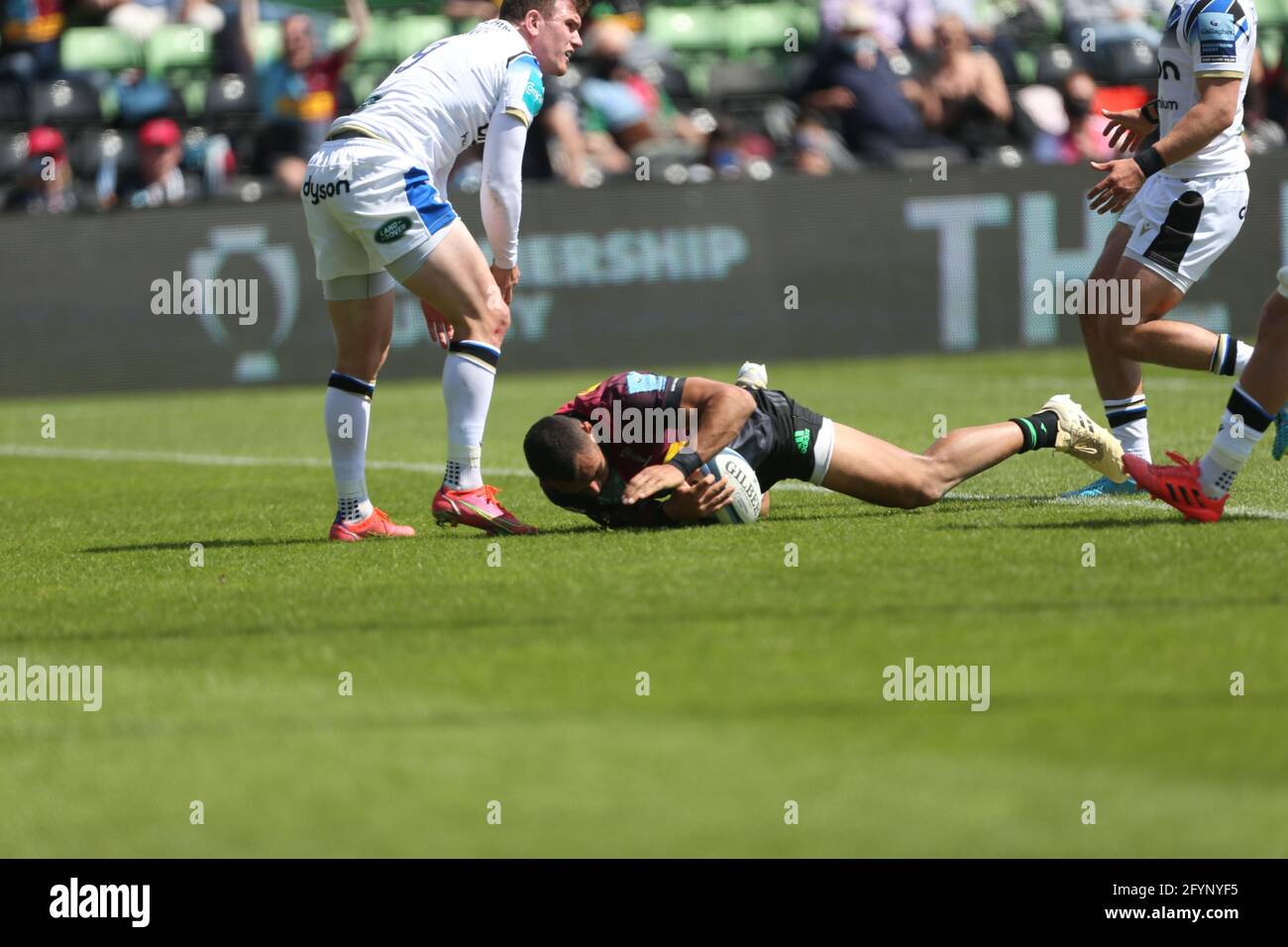 RETRANSMITTING CORRECTING NAME Harlequins' Joe Marchant scoring a try ...