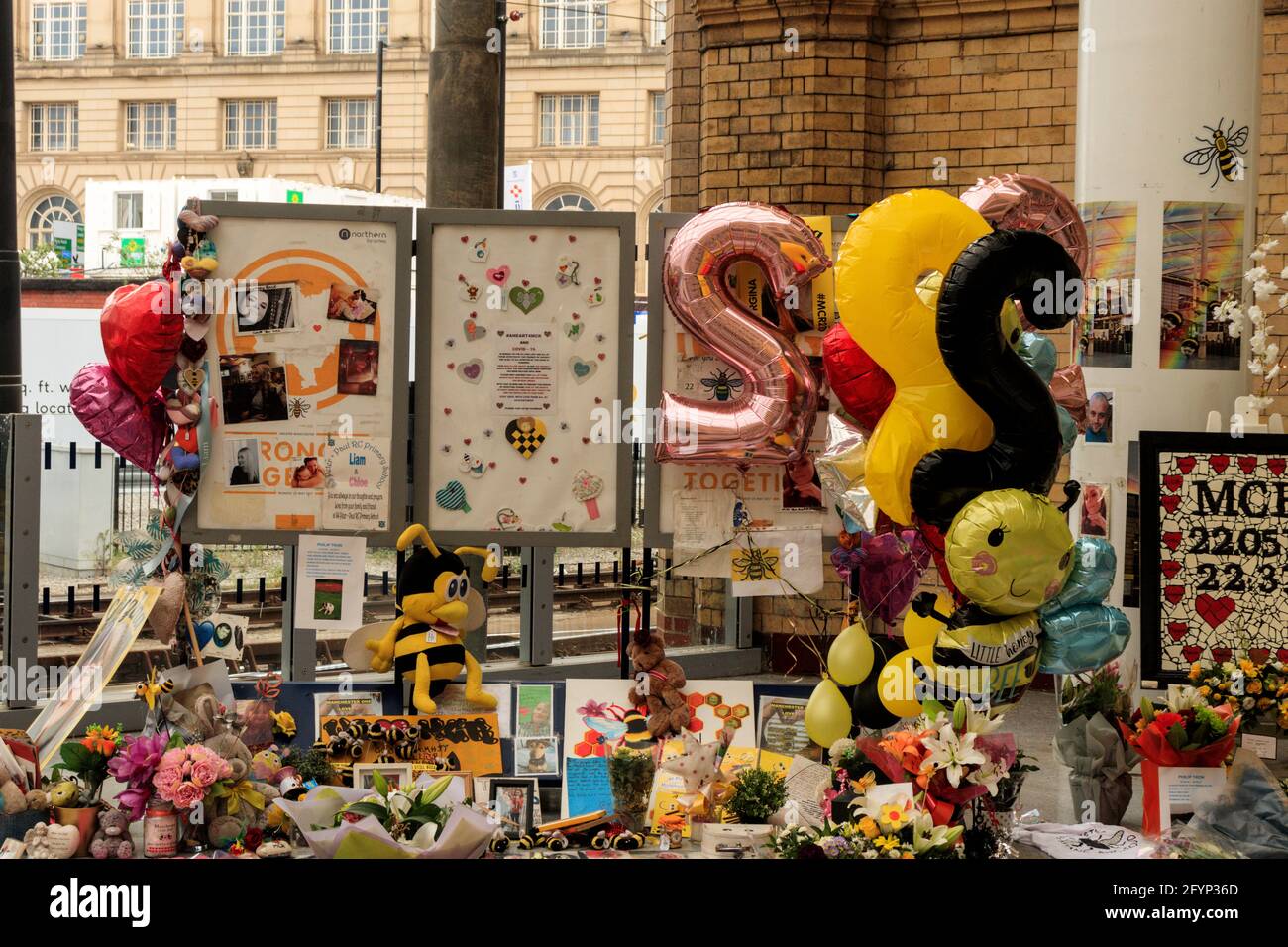 Manchester Arena bombing memorial at Manchester Victoria Station Stock ...