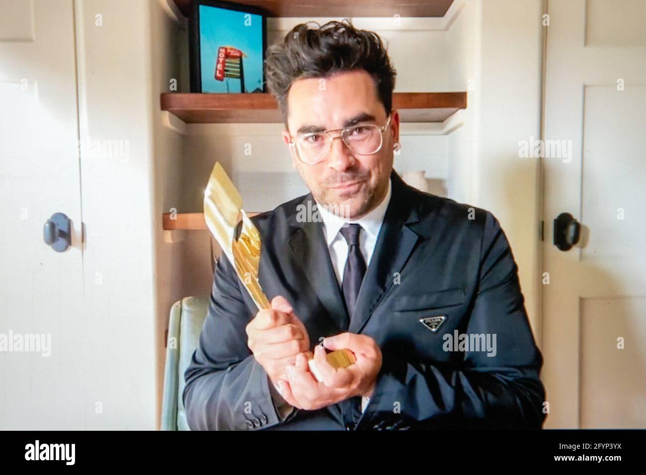 Dan Levy accepts Radius Award at 2021 Canadian Screen Awards. The show ...