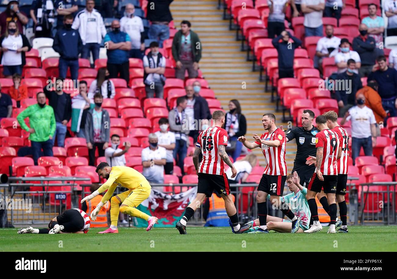 Mathias jensen wembley hi-res stock photography and images - Alamy