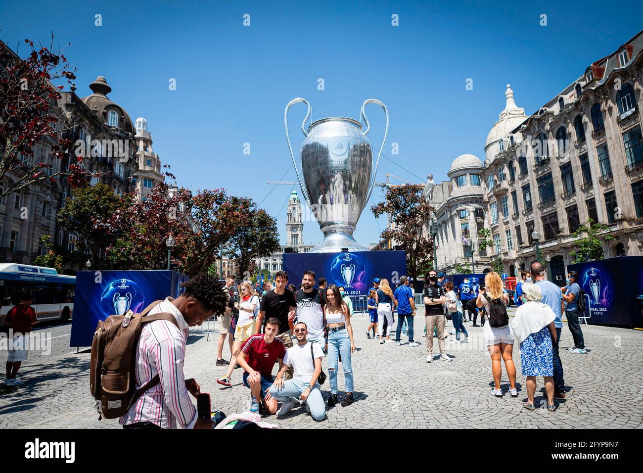 Chelsea champions league final portugal hi-res stock photography and ...