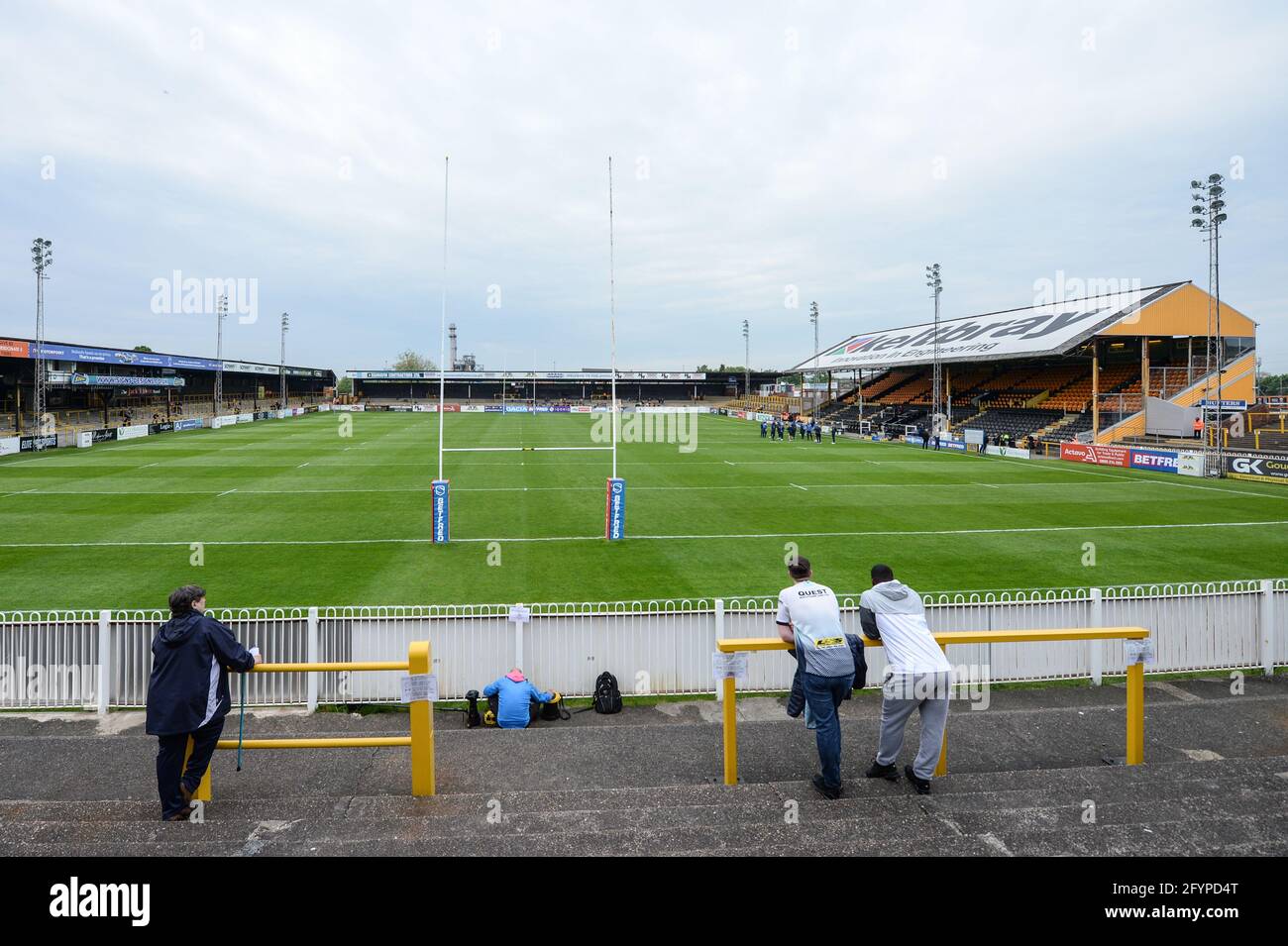 Mend a hose jungle stadium hi-res stock photography and images - Alamy