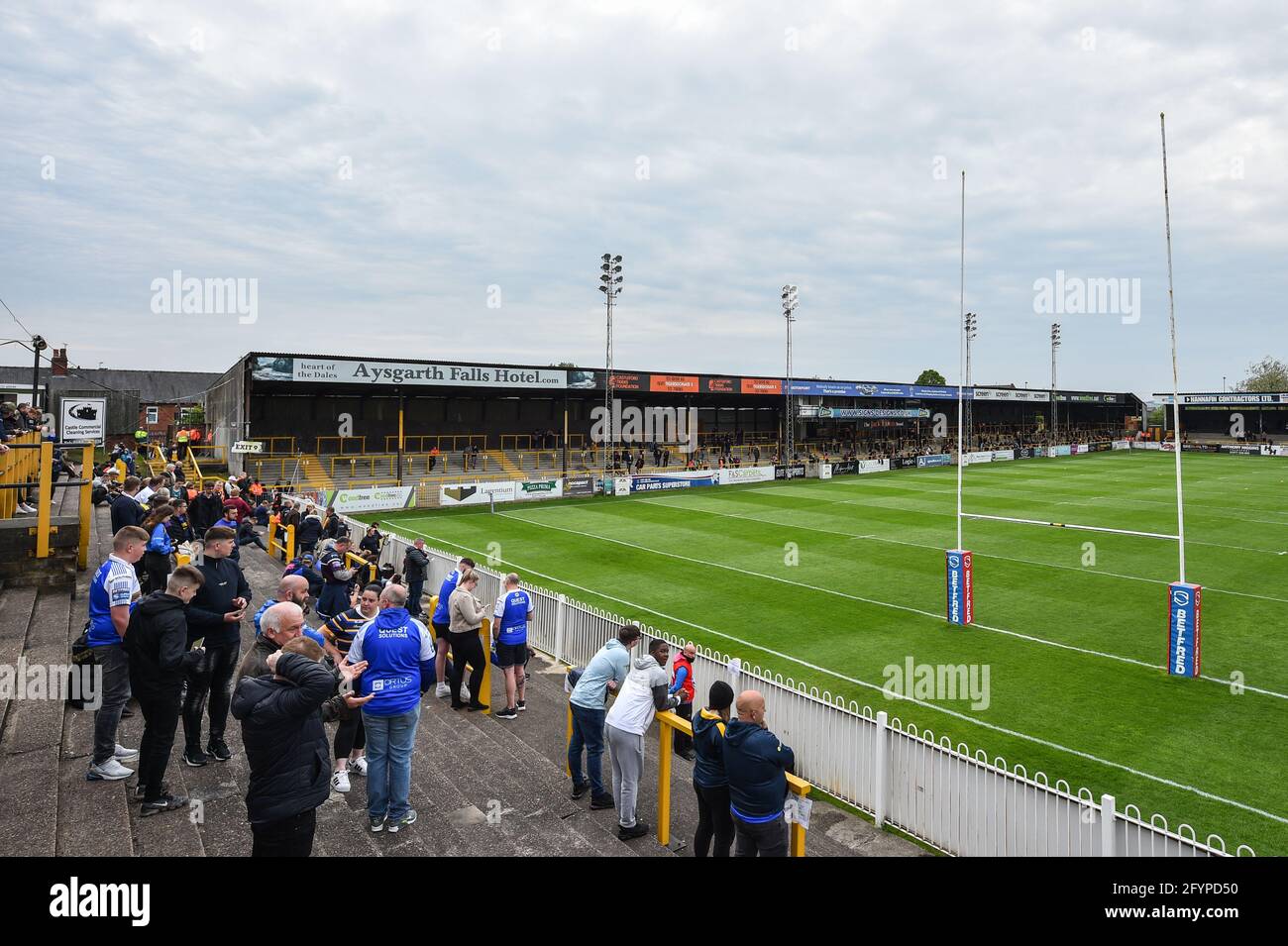 Mend a hose jungle stadium hi-res stock photography and images - Alamy