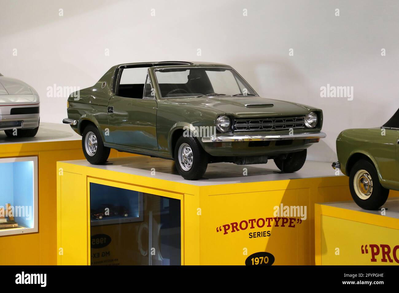 Mini mg hi-res stock photography and images - Alamy