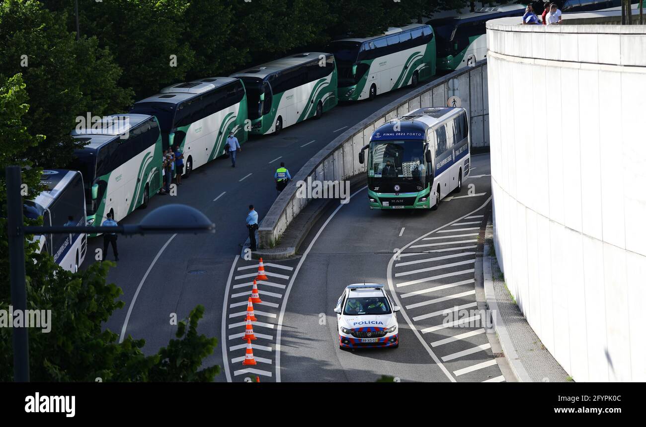 Chelsea team bus hi-res stock photography and images - Alamy