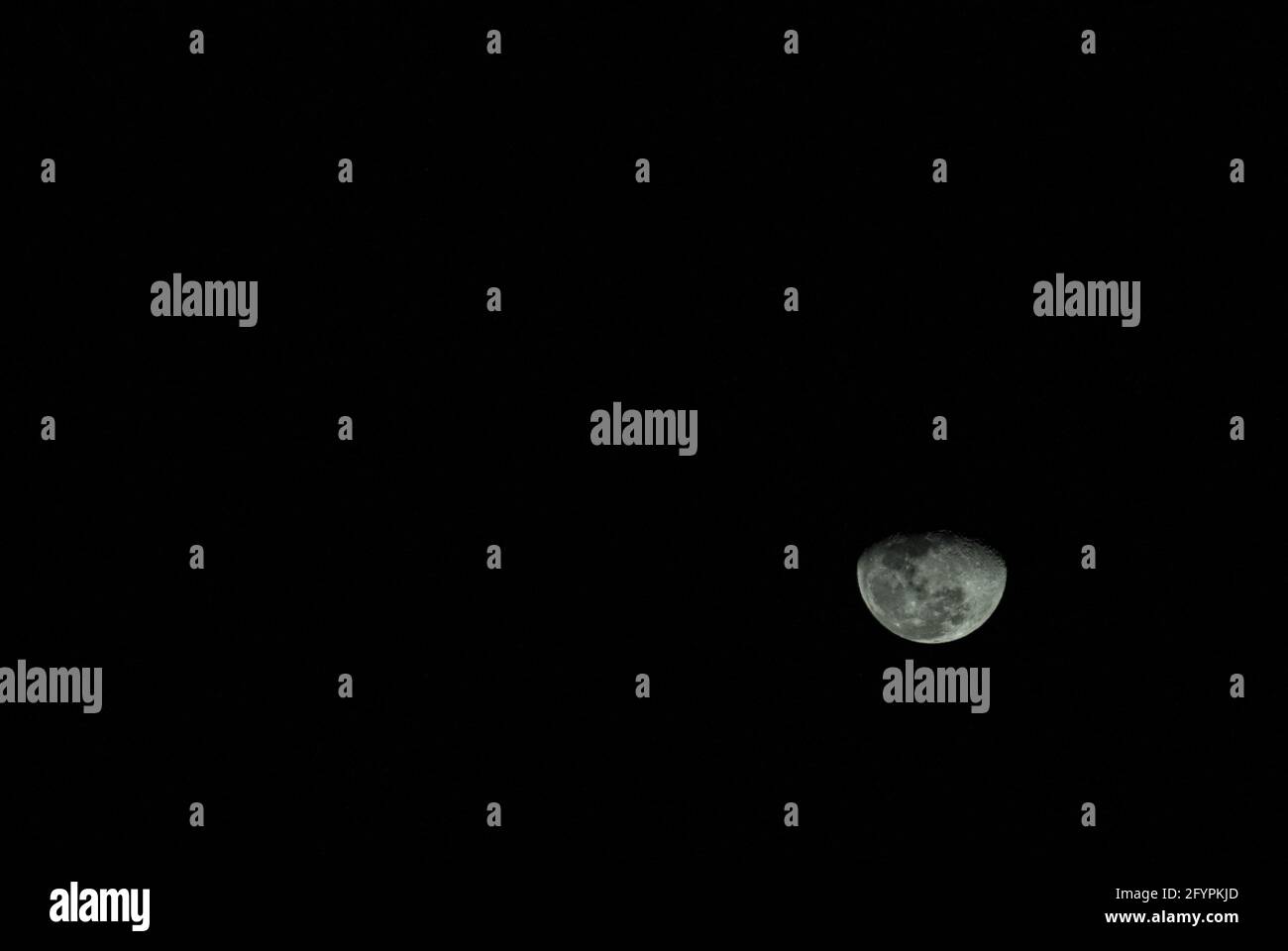 Midnight moonlight hi-res stock photography and images - Alamy