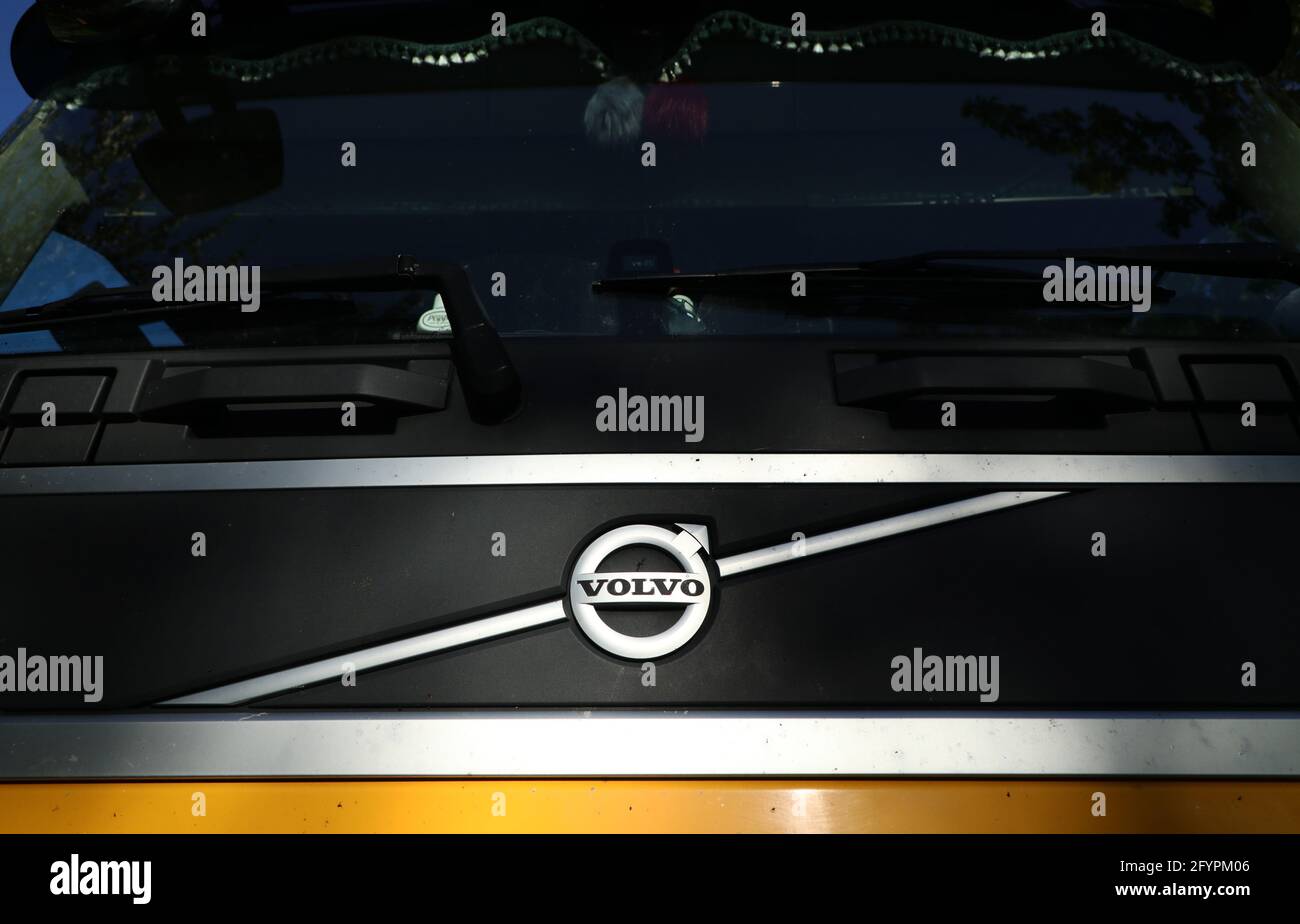 Volvo signs hi-res stock photography and images - Alamy