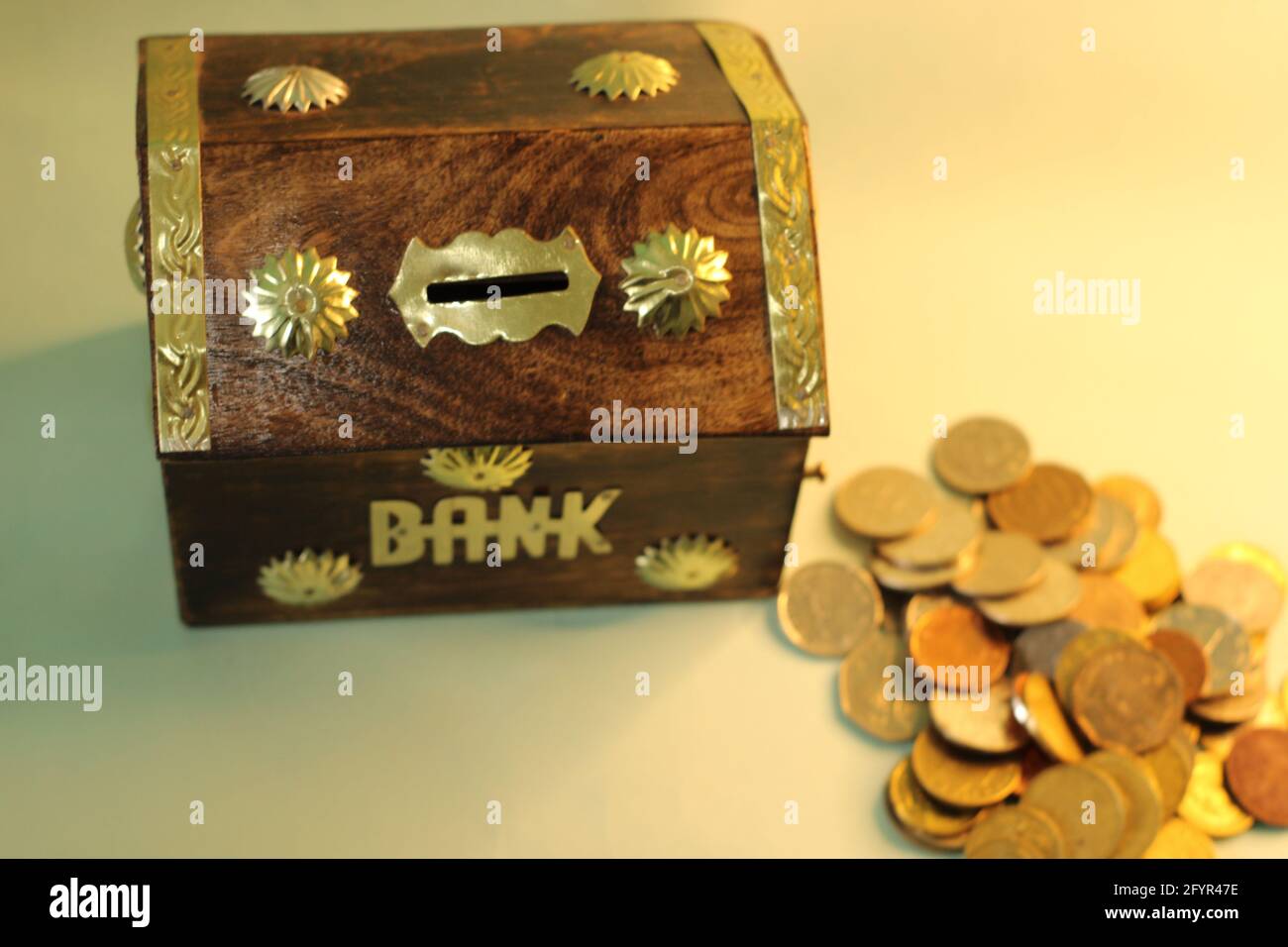 Unlock financial freedom with savvy saving and smart banking. Budget ...