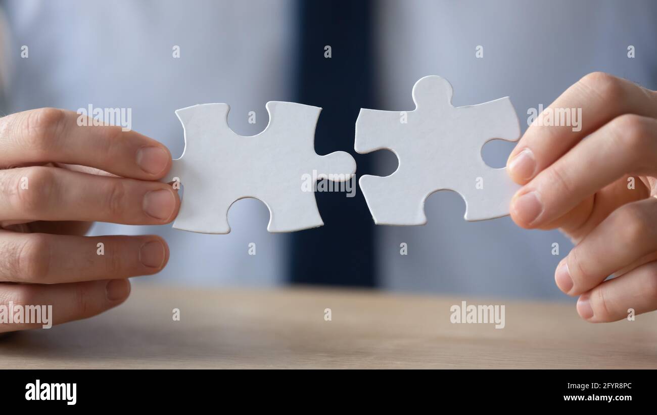 Connecting the pieces together hi-res stock photography and images - Alamy