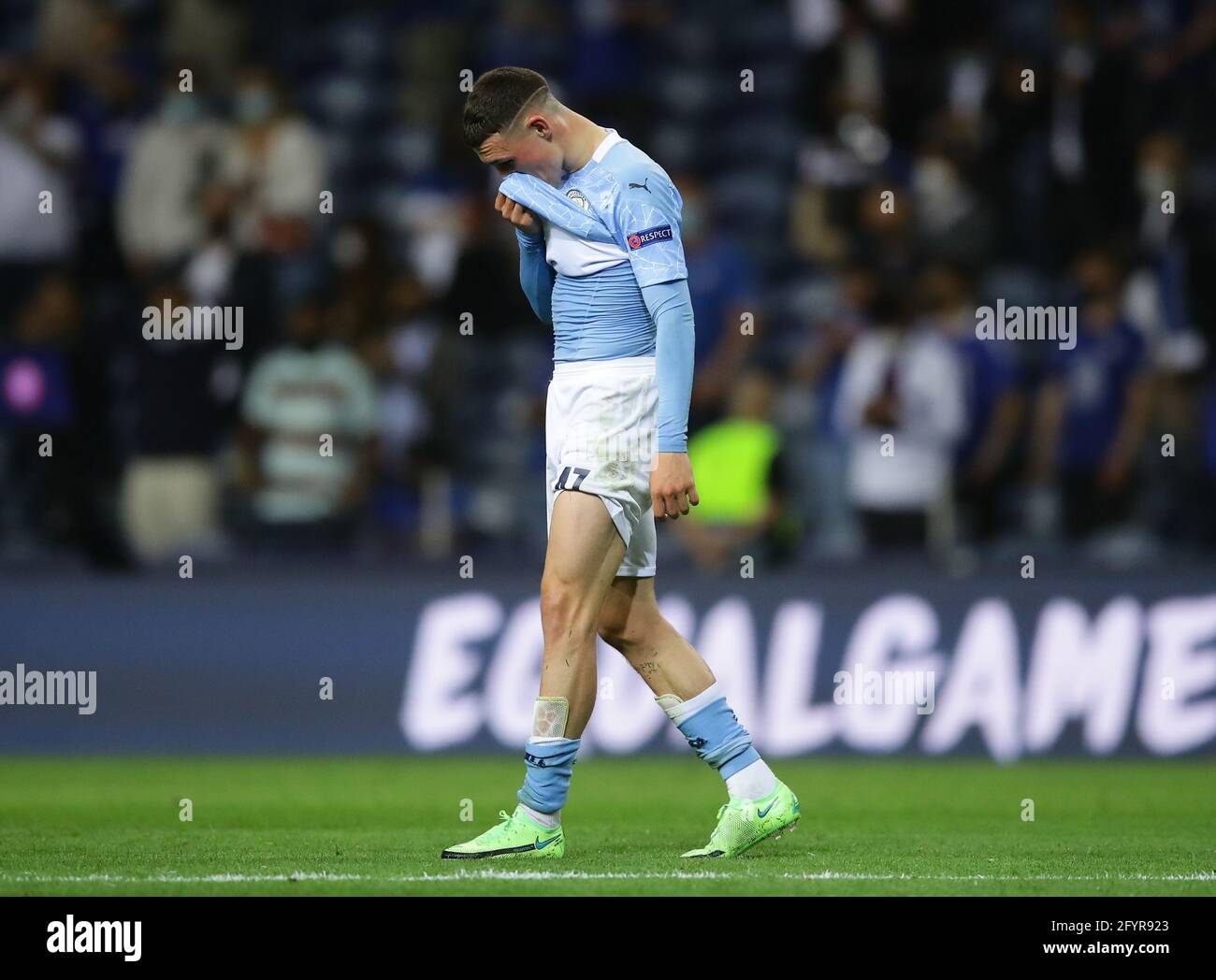 Phil foden champions league trophy hi-res stock photography and images ...