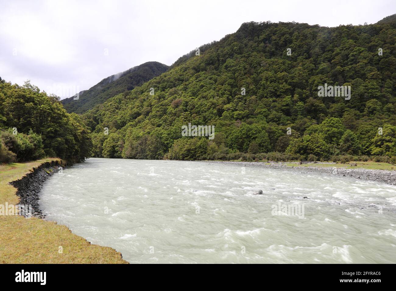 Makarora River / Makarora River Stock Photo - Alamy