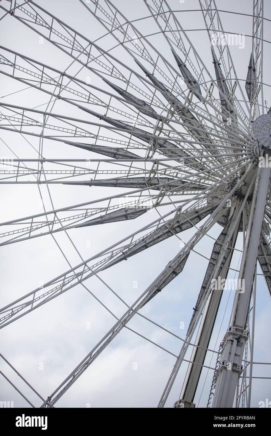 Grey ferris wheel in Paris on a cloud day Stock Photo - Alamy